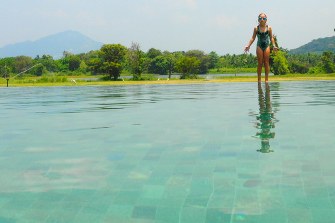 JETWING LAKE DAMBULLA SRI LANKA: BIGGEST POOL EVER - Mumpack Travel