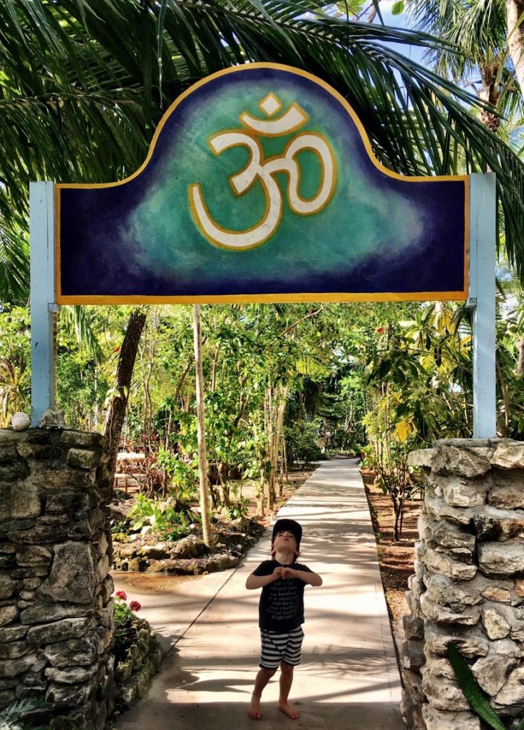 TAKE THE KIDS TO AN ASHRAM IN THE BAHAMAS! - Mumpack Travel